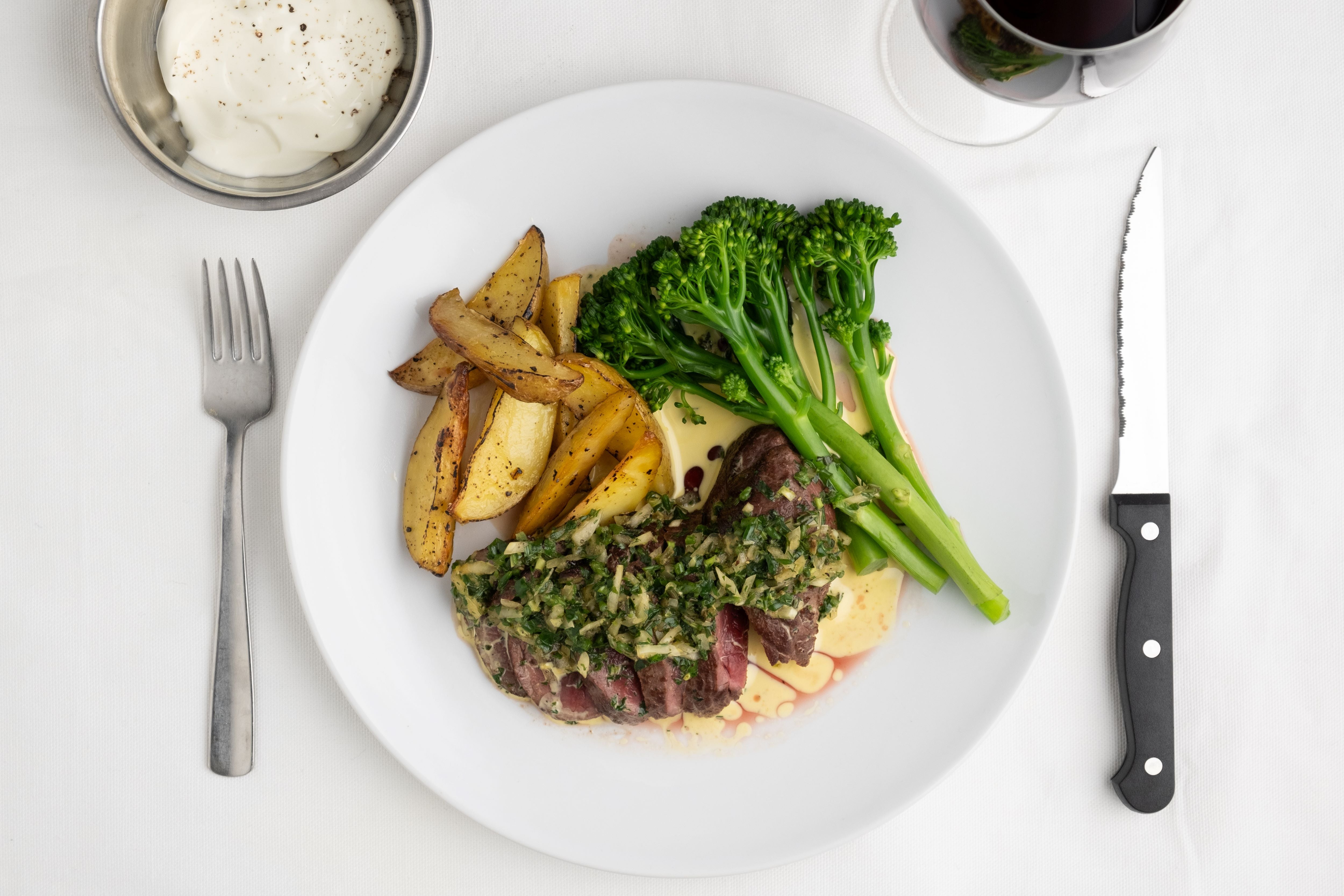 Hertenbiefstuk met Café de Paris saus | De Beste Wildgerechten – De ...